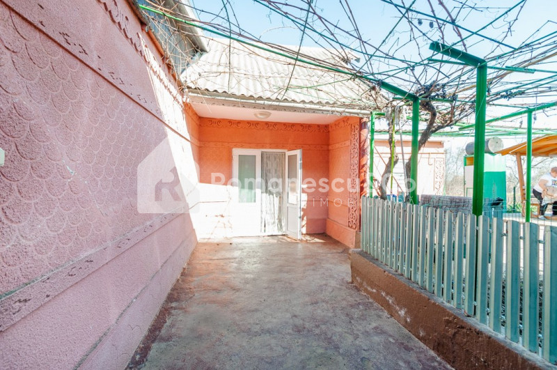 Casă cu suprafața de 160m², în Calfa, Anenii-Noi - Romanescu